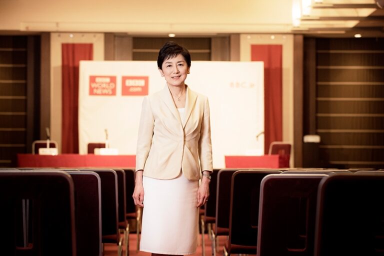 国谷裕子さん「たった一つの伝えたいこと」を探り続けた - Nurses-ph2jp